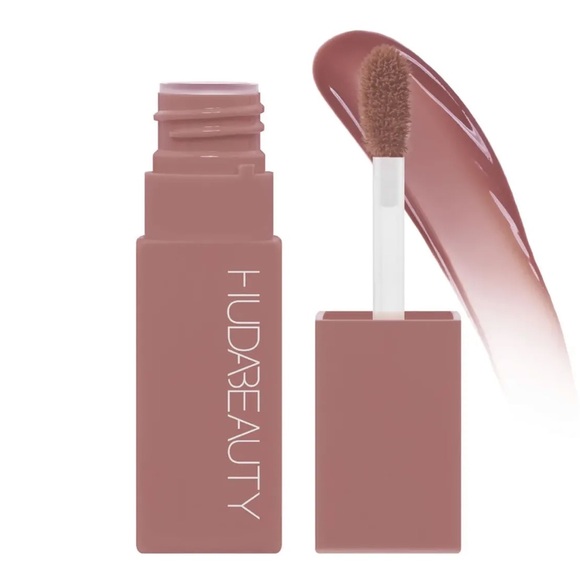 HUDA BEAUTY | Makeup | Huda Beauty Lip Blush Creamy Lip Cheek Stain ...